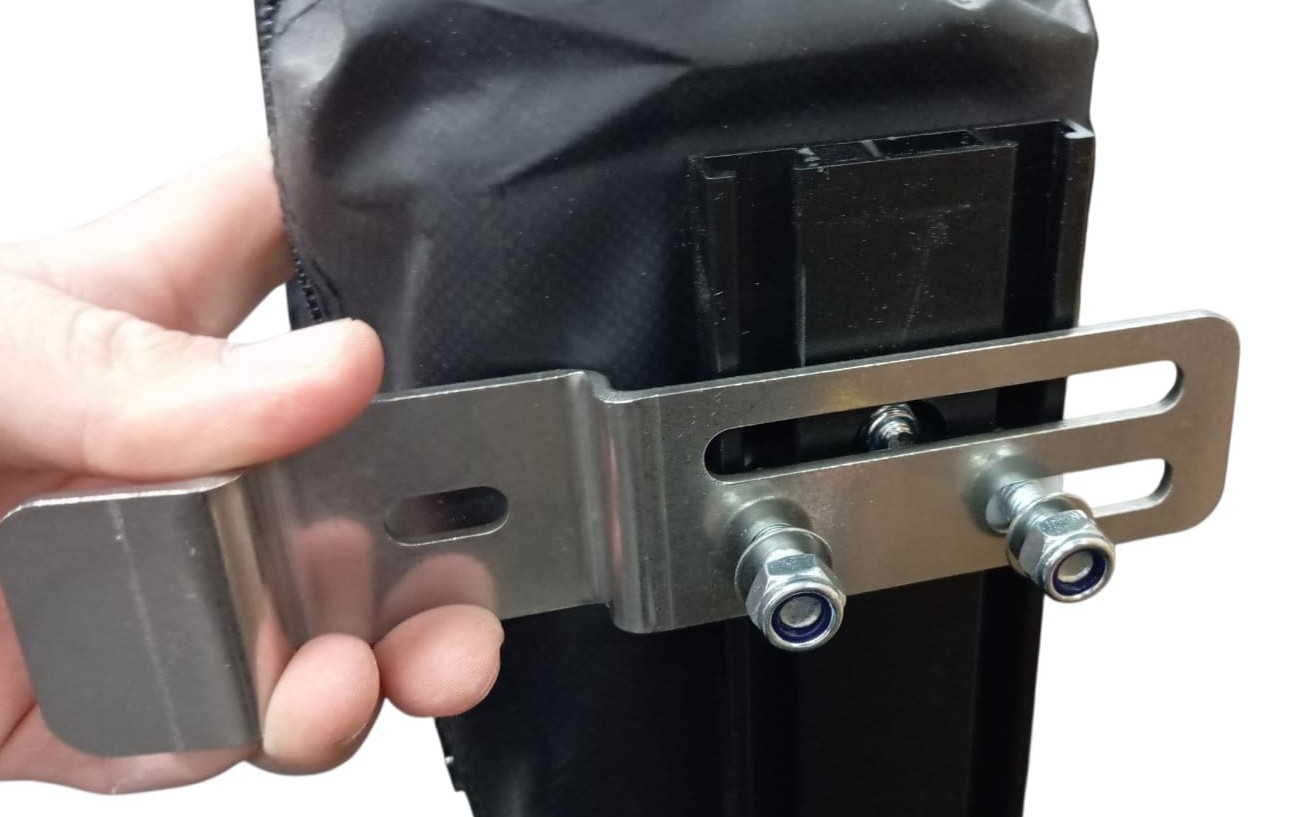 Ozroofracks 10x OZ8 M8 25mm Awning Hex Set: bolt, nut and two washers